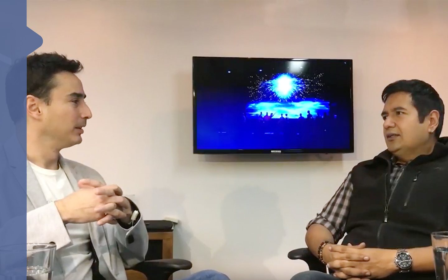 Aldo Moreno platica con Hans Hatch de la creatividad en